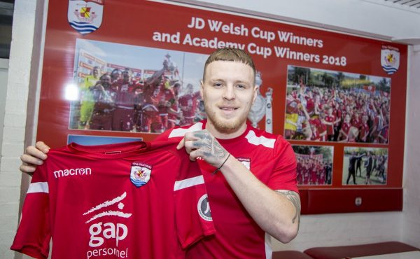 Connah’s Quay Nomads bolster frontline with addition of forward Jamie ...