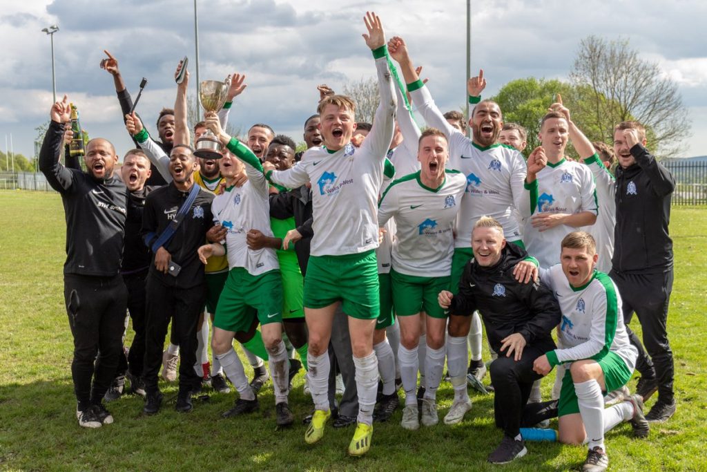 History of the Welsh Football League - Y Clwb Pêl-droed