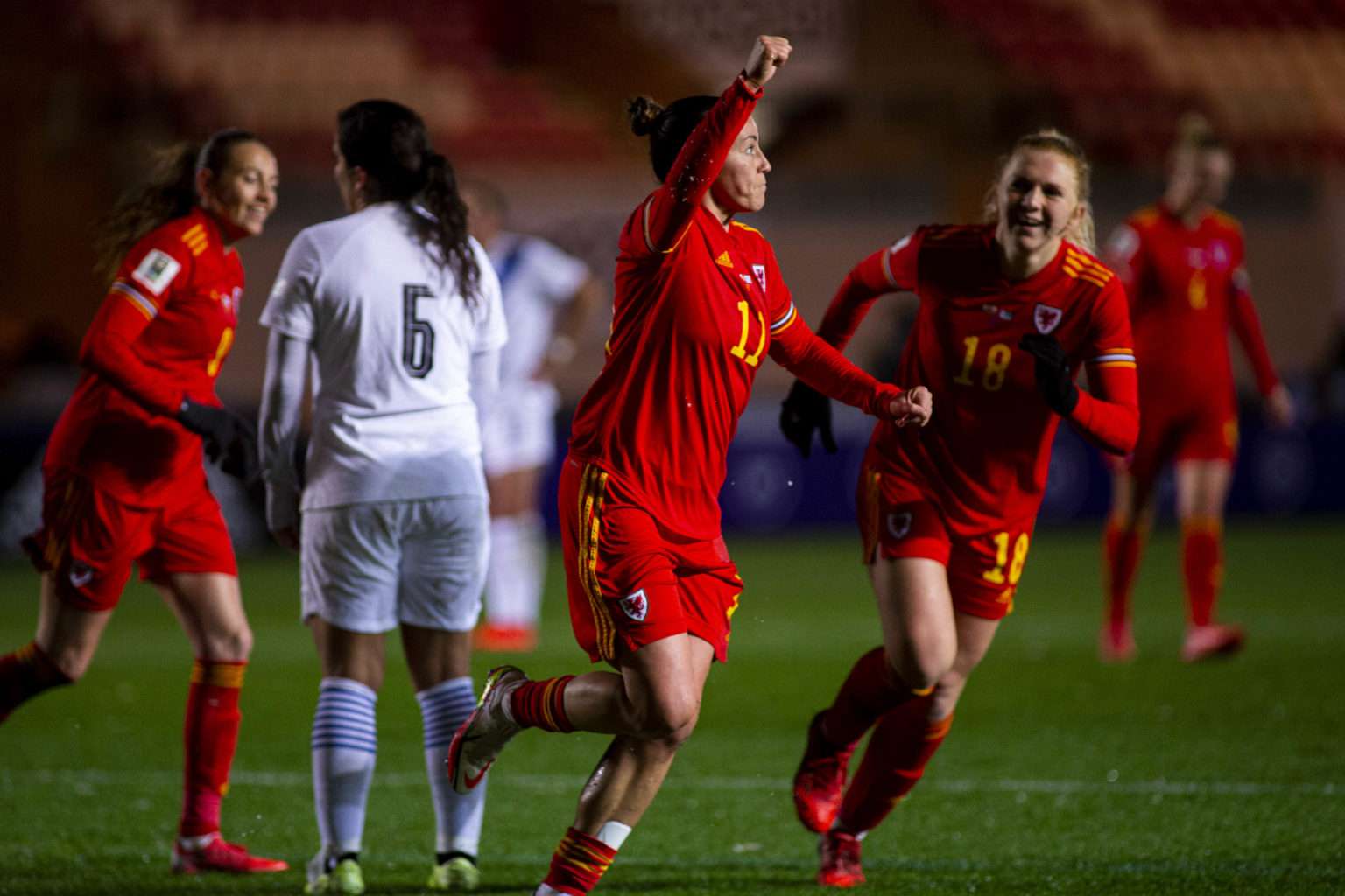 Strength in depth the key for Tash Harding - Y Clwb Pêl-droed